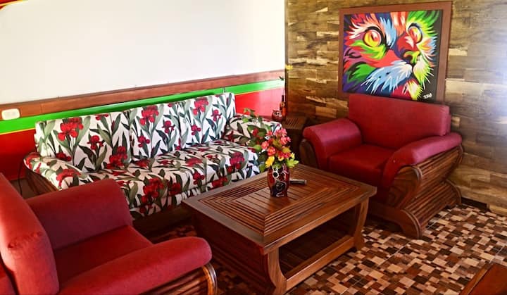 Acogedor Bed And Breakfast Con Jacuzzi Y Sauna. - Jericó