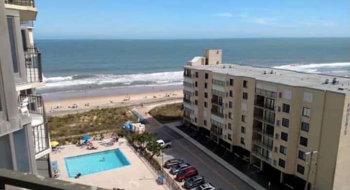 2 Bedroom Condo In Oceanfront Bldg With Great View - Ocean City Beach, MD