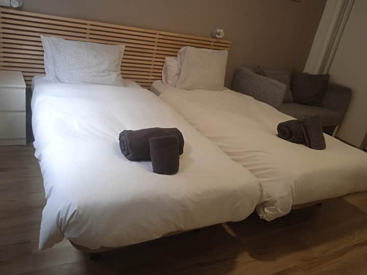 Bonito Estudio En El Barrio De Malasaña - Madrid