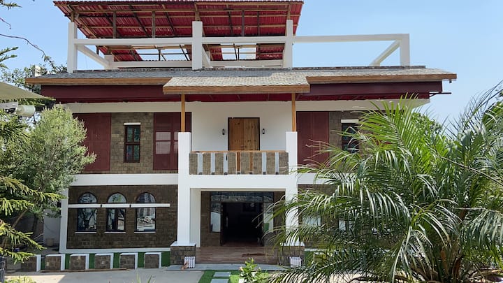 Colonel's Ark - The31
Villa. - Dharamshala