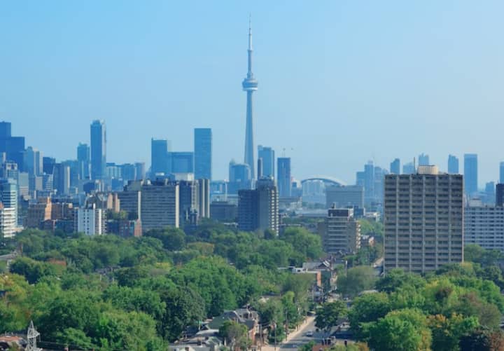 Spacious 2-bedroom Suite In Midtown - Toronto