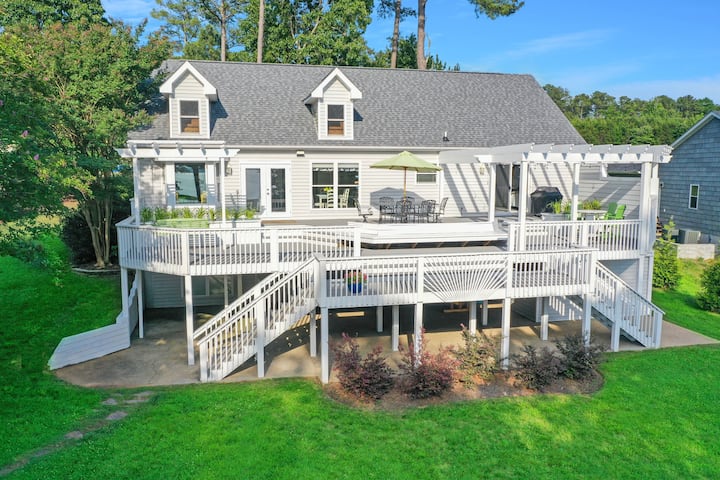 Lakefront, Sunsets, Dock, Firepit, Ping Pong Table - Littleton, NC