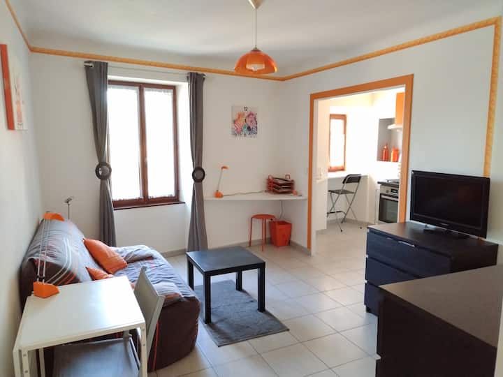 Die, Très Bel Appartement Tout éQuipé - Die