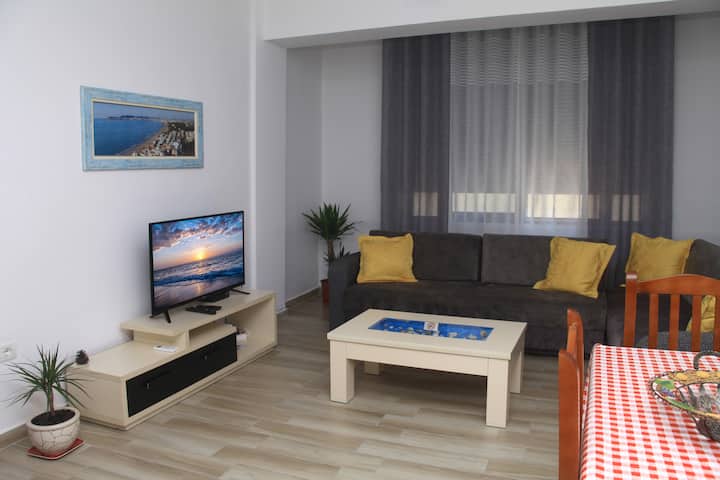 Old Town Boulevard Apartment In City Center - Durrës