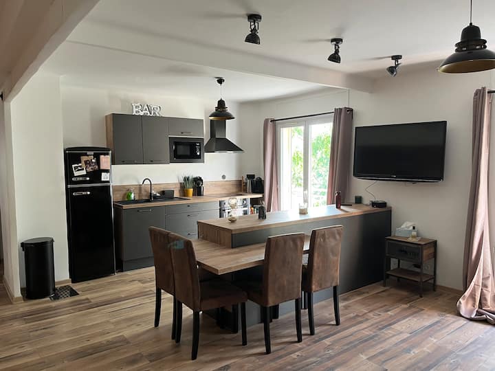 Appartement Dans Résidence Calme - 님