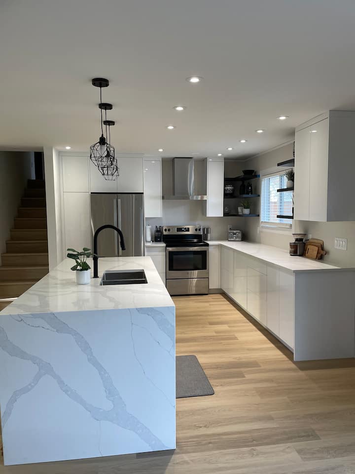 4 Bedroom House - 4 Mins From Skaha Lake! - Penticton