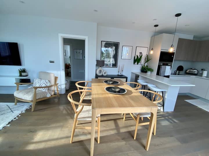 “Tooting-ly” Fabulous London Penthouse - Surbiton