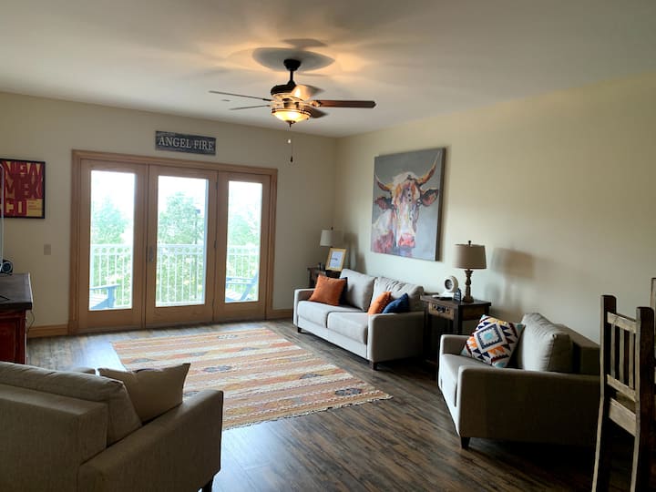 No Cleaning Fee- One Mile From Lifts - Angel Fire, NM