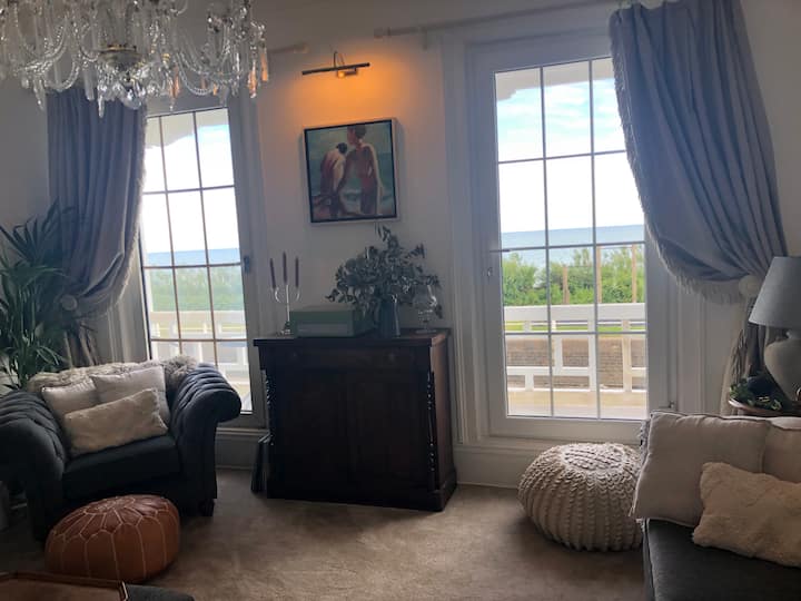 Beautiful Decimus Burton Townhouse Beside The Sea. - Hastings