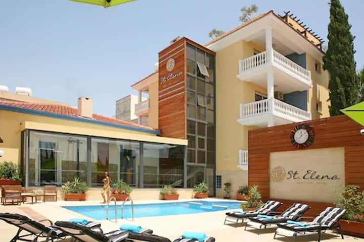 King Size Room With Big Balcony - Larnaca