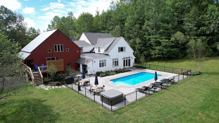 "Basecamp"- Large Multi-family Property - Stowe, VT