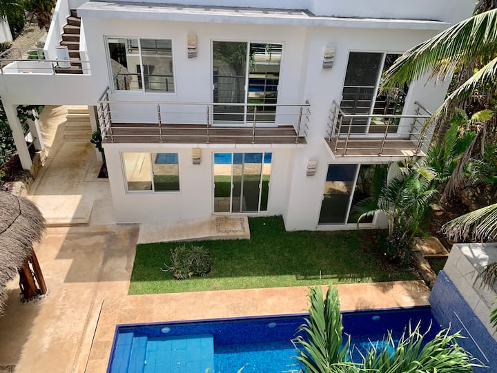 Bello Departamento Con Balcón Y Piscina! Punta Sur - Isla Mujeres