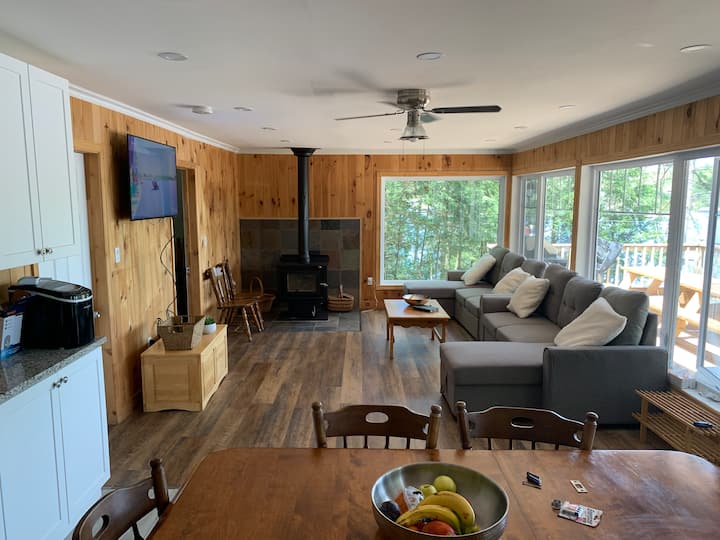 Private Waterfront Cottage On Sparrow Lake - Gravenhurst