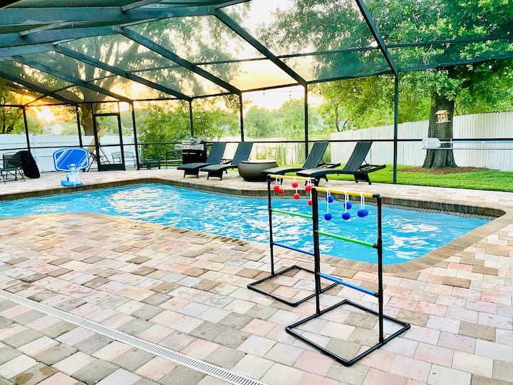 Cozy Lake House With Heated Salt Water Pool - Tampa, FL