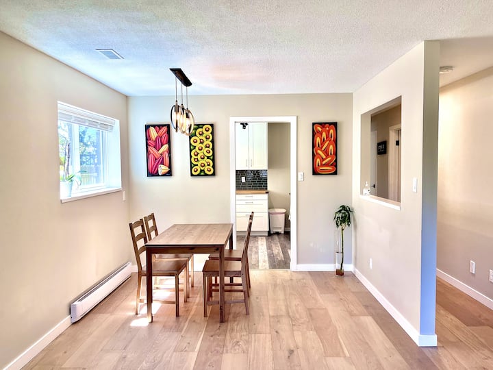 Modern 2 Bed Private Ground Floor Suite With Ac - North Vancouver