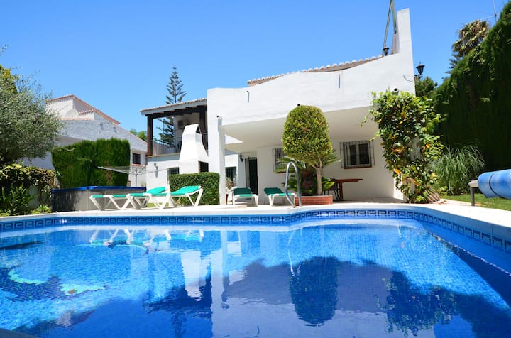 High Quality, Spacious, 4 Bedroom Private Villa - Mijas