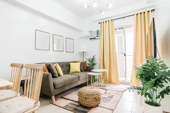 Excellent Location 2br Homey Wifi Near Airport - Manila