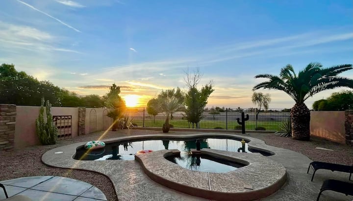 Private Pool & Spa (Heat Add'l)! Sunrise Views! - San Tan Valley, AZ