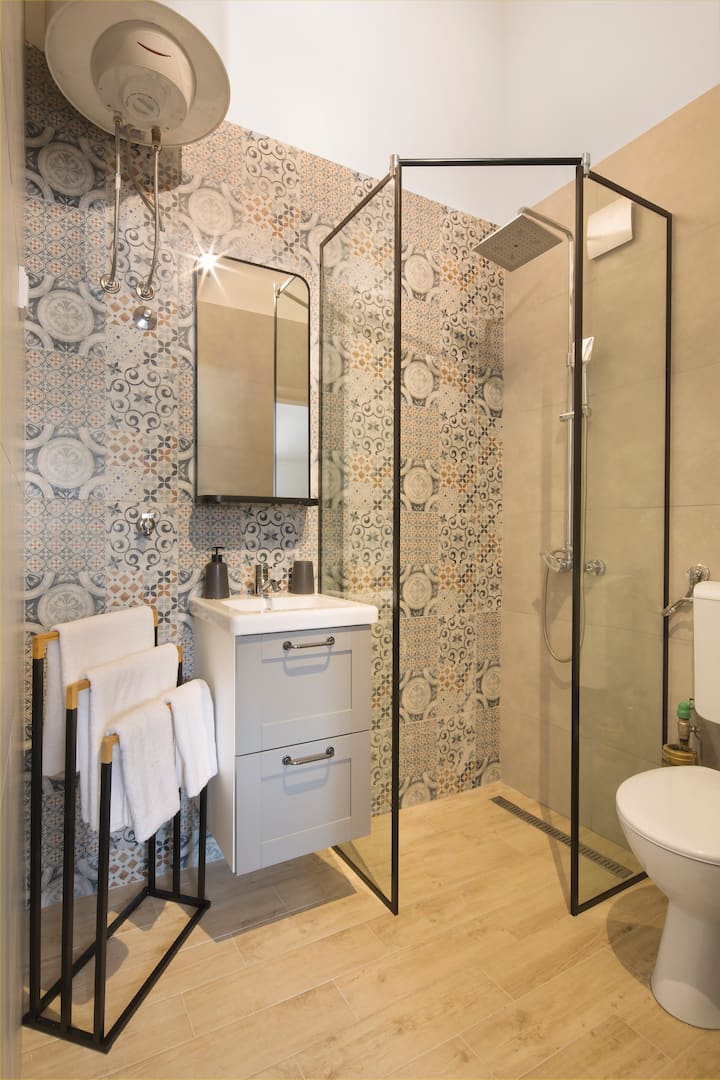 Stylish Studio Apartment In The Heart Of Budva - Budva