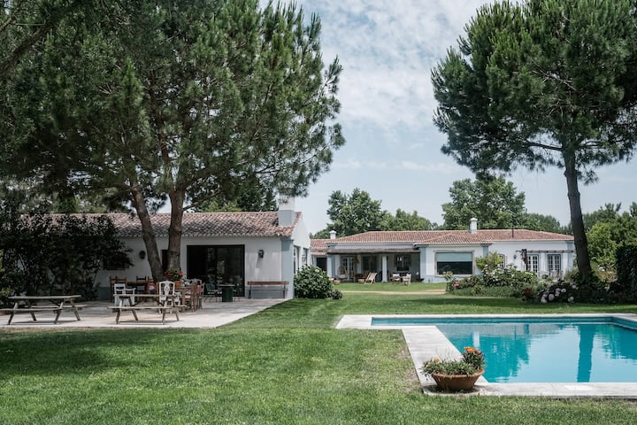 Maisons De Campagne Dans Une Ferme Privée - Montijo