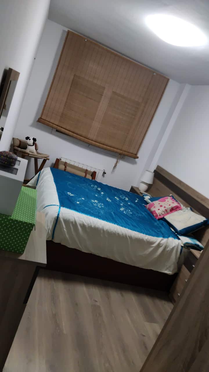 Preciosa Casa En Zona Residencial Con Gran Patio - Albacete