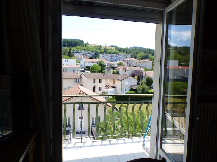 Appart Traversant 2 Ch Avec Vue 57 M² 4 èMe éTages - Saint-Genest-Malifaux
