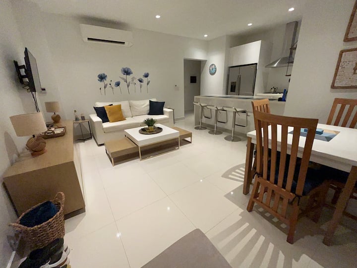 Waykiri Lux Condo 2 Balconies Near Marriott & Ritz - Aruba