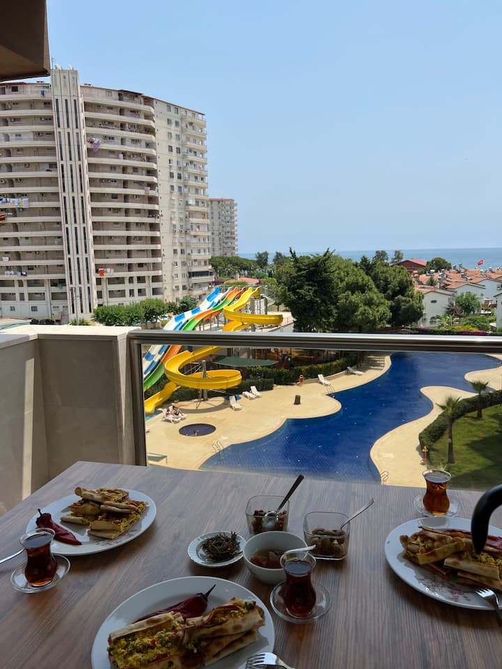Site Içi, Deniz Ve Havuz Manzaralı Yeni Daire - Erdemli