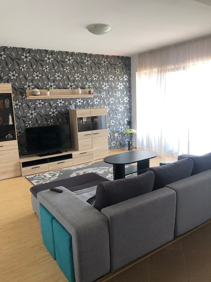 Apartament Intr-o Zona Liniștita A Orașului! - Ștefănești