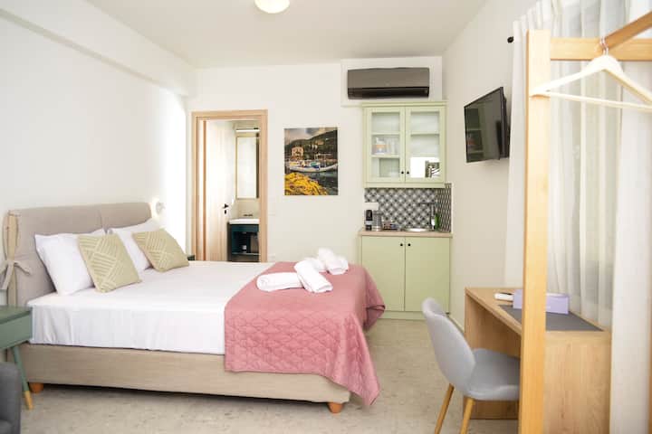 Isavella's Apartment Iii Under The Castle - Kalamata