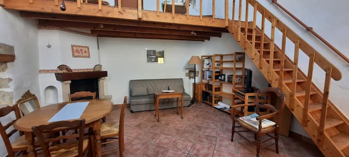 Charmante Maison De Village Avec Patio - Collias