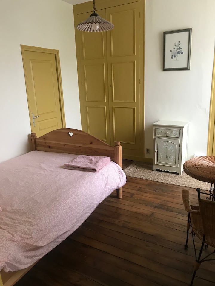 Chambre Agréable Au Cœur De Village - Fontainebleau