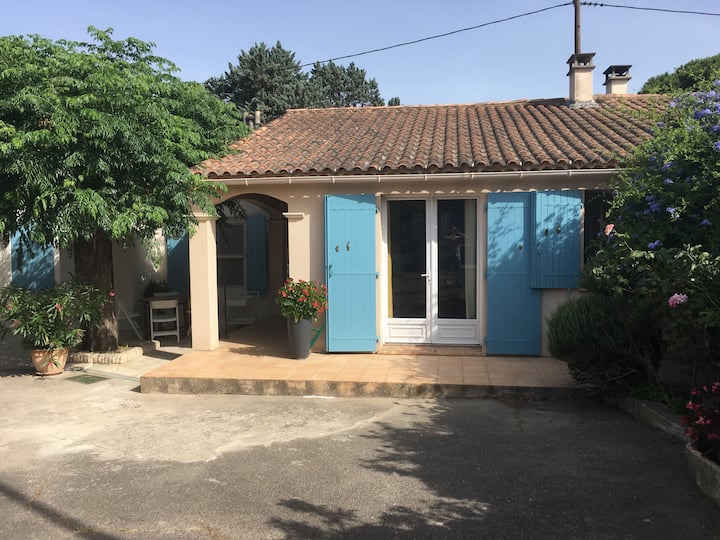 Joli Mas De Ville Indépendant - Tarascon