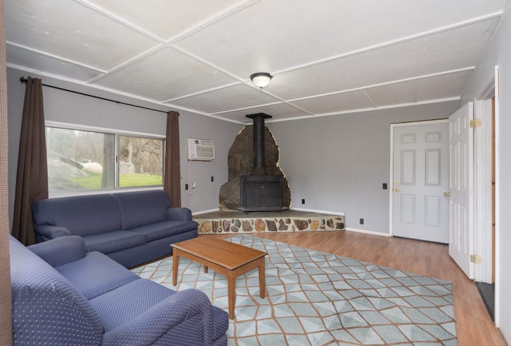 Rock View 3 Bedroom Home On Way To Yosemite - Oakhurst, CA