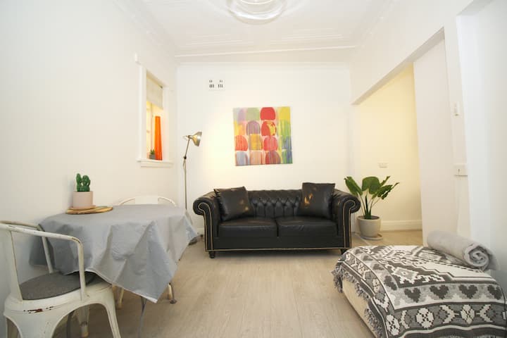Renovated Quiet Spacious Studio In Urban Oasis - 본다이비치
