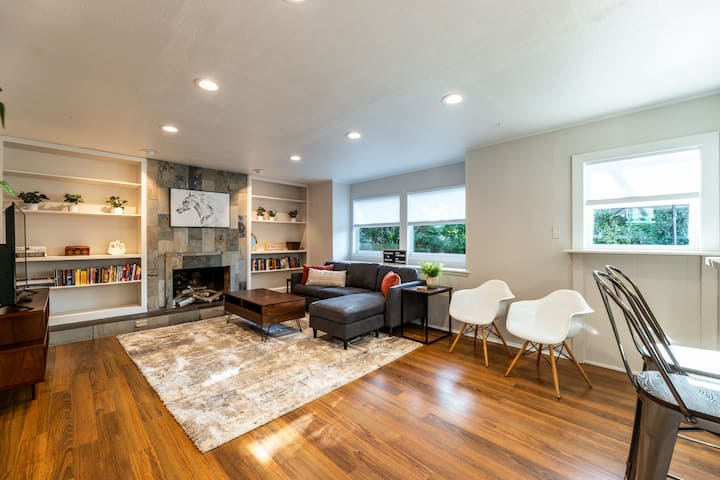 Entire Central Atx Home - Sleeps 10 - W/d - Austin, TX