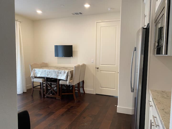 1br/1ba - Mare Island Near Napa Valley W/ Living R - Vallejo, CA
