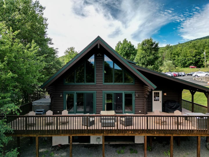 4 Bdrm Home W/hot Tub + Mtn. Views @Hotel Vienna - Windham, NY