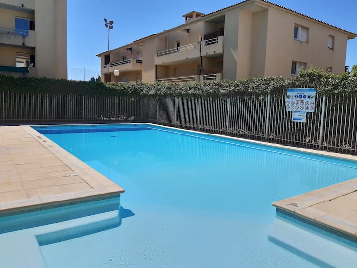 Studio Dans Résidence Avec Piscine - Fabrègues