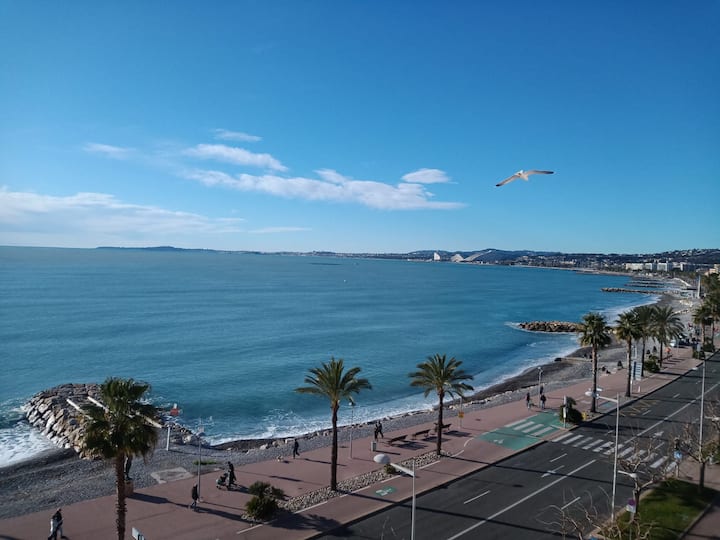 5/6 Personnes Les Pieds Dans L'eau - Saint-Laurent-du-Var