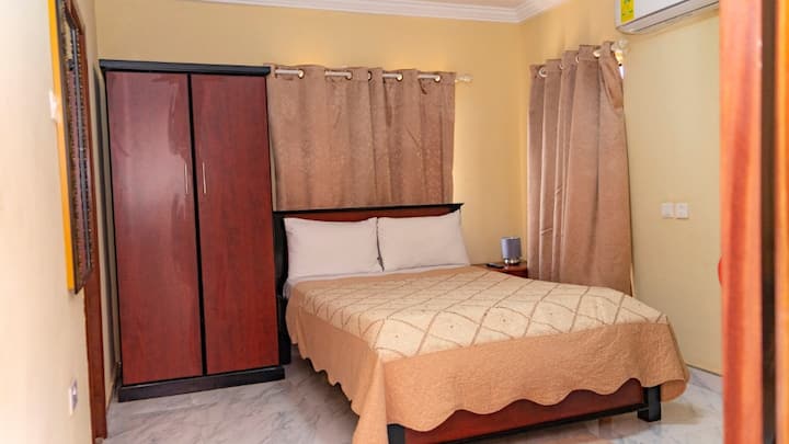Bed And Breakfast With Wifi In Asokwa District - Kumasi