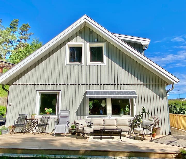 Trevlig Villa Nära Skog Och Sjö Med Egen Båt - Sweden