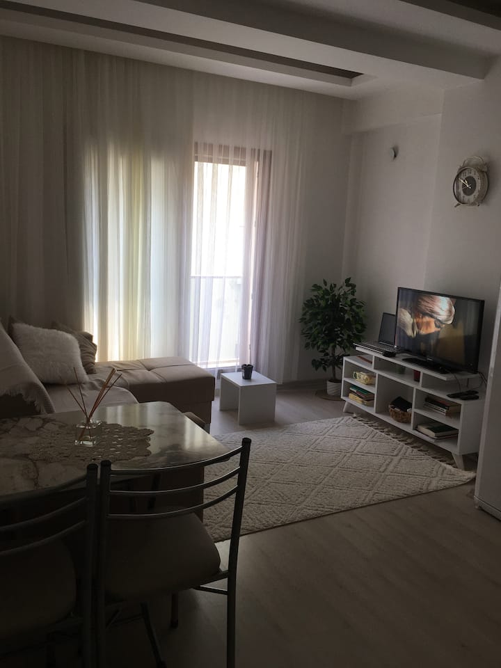 ŞIrinyer Izbana Ve Konak'a 5 Dk Mesafede 1+1 Daire - 이즈미르