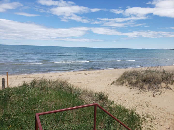 A Family Friendly Beach House On Lake Huron. - Caseville, MI