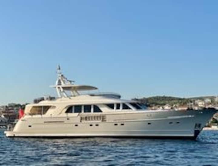 Luxury Charter Yacht 'Seabreeze Ii', Incl. Crew. - Primošten