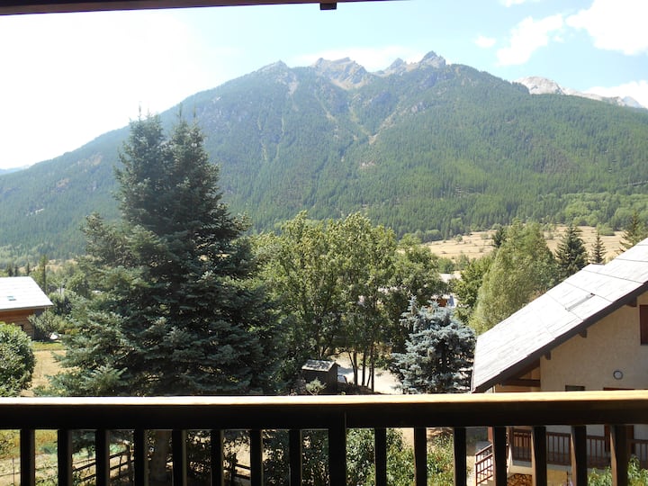 Agréable Appartement Au Calme Avec Vue Montagne - Le Monêtier-les-Bains