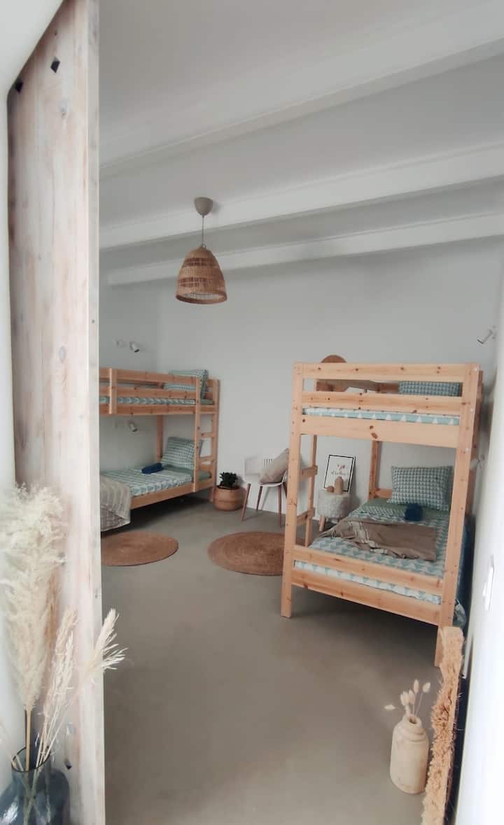 4. Nomad Surf House Hab. Compartida 4 Literas - Corralejo
