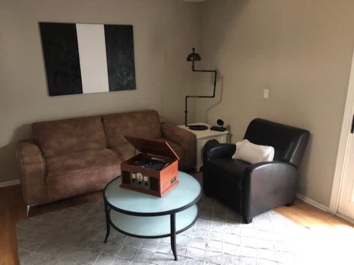 Great For Traveling Nurses (Room 1) - Englewood, CO