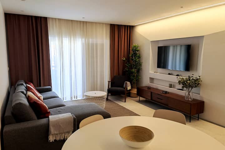 211 Apartamento Moderno Com Vista Para A Piscina No Centro Da Cidade - Albufeira