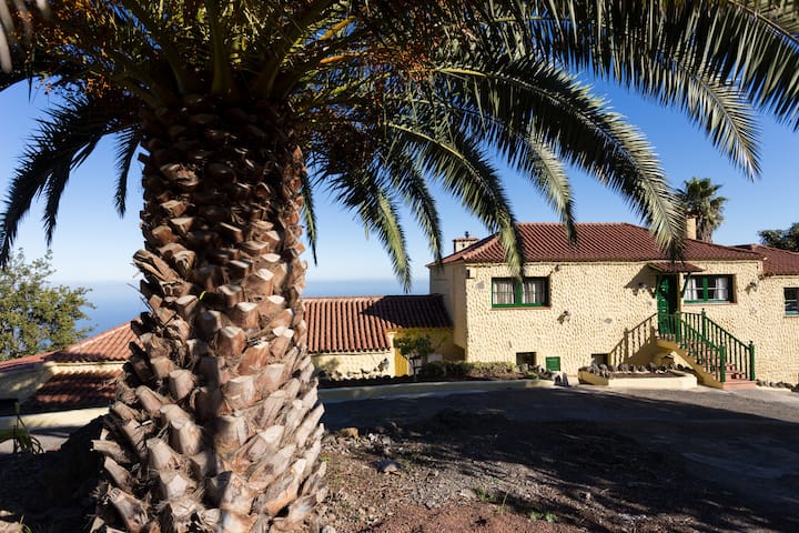 Finca Casas De Mendez Panoramic Rural At Its Best - Tenerife